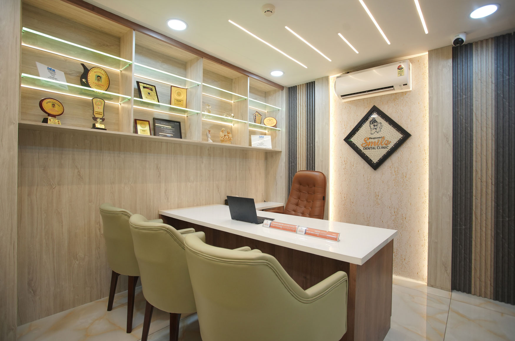 Parappurams Dental Clinic | Gallery